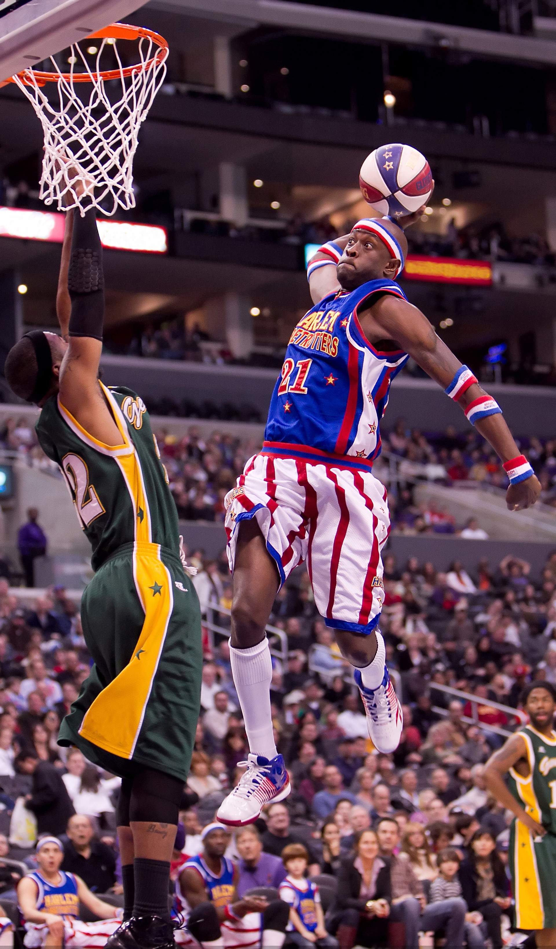 Special-K-Daley-dunk3_Credit-John-Salangsang-Harlem-Globetrotters ...